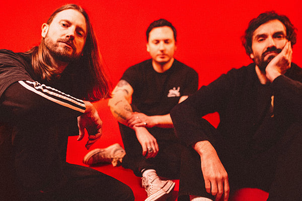 Dinosaur Pile-Up signs to Mascot Records and release new single ...